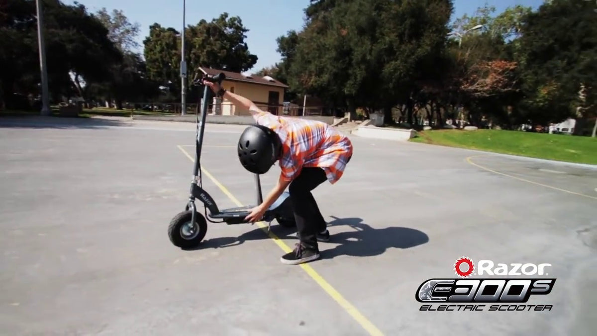 Razor - E300S Seated Electric Scooter- Matte Grey | 13y+ | BambiniJO